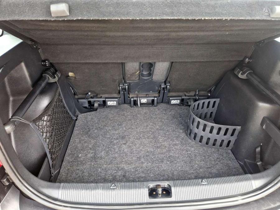 Melns Skoda Yeti 2011 Marijampole, ar dzinēja tilpumu 1.20 L un nobraukumu 209 tūkst. km par 3950 €, foto 14 vietnē AUTOMOTO.COM.LV