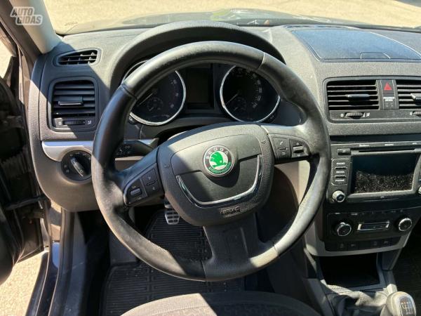 Melns Skoda Yeti 2011 Klaipėda, ar dzinēja tilpumu 1.40 L un nobraukumu 270 tūkst. km par 1999 €, foto 5 vietnē AUTOMOTO.COM.LV