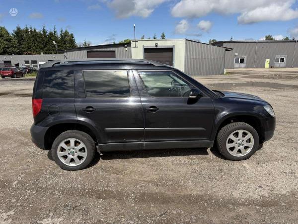 Black Skoda Yeti 2011 in Kelme, with an engine capacity of 1.80 L and mileage of 191 thousand km for 3200 €, photo 7 on AUTOMOTO.COM.LV