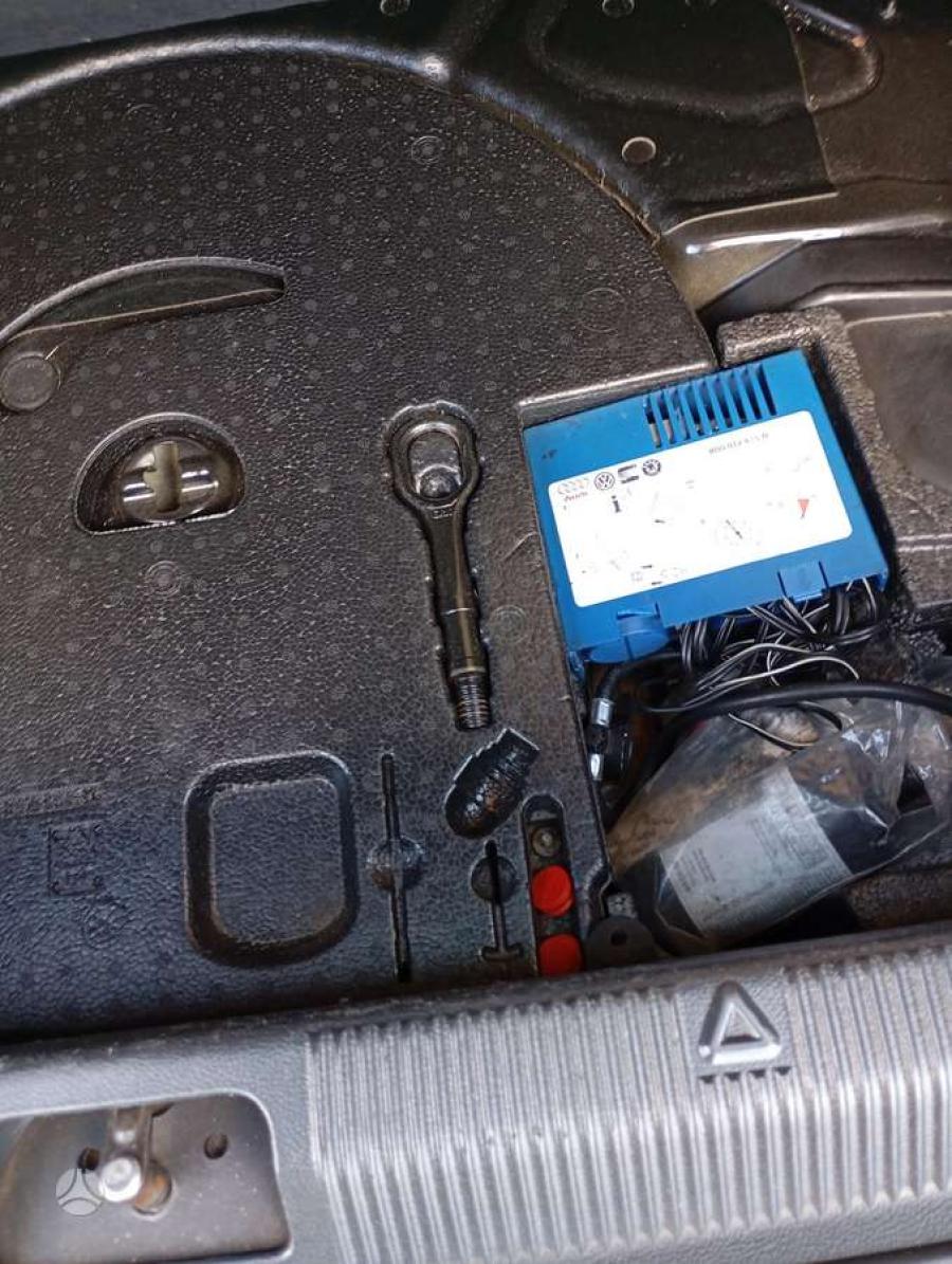 Melns Skoda Yeti 2011 Kauņa, ar dzinēja tilpumu 1.60 L un nobraukumu 290 tūkst. km par 3700 €, foto 12 vietnē AUTOMOTO.COM.LV