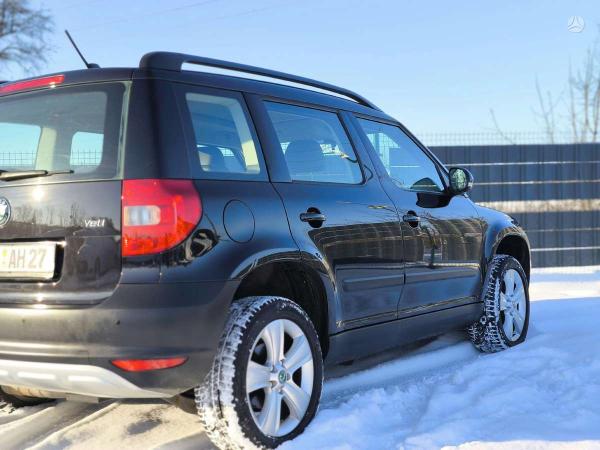 Melns Skoda Yeti 2012 Vilkaviškis, ar dzinēja tilpumu 1.97 L un nobraukumu 264 tūkst. km par 6500 €, foto 6 vietnē AUTOMOTO.COM.LV