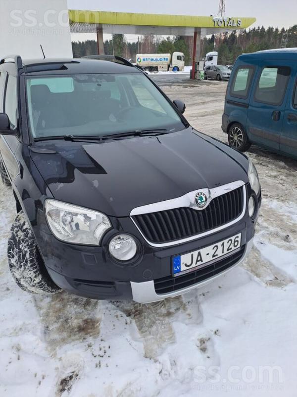 Black Skoda Yeti 2012 in Riga, with an engine capacity of 1.20 L and mileage of 159 thousand km for 2100 €, photo 2 on AUTOMOTO.COM.LV