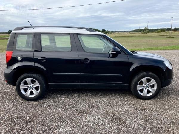 Black Skoda Yeti 2012 in Talsi, with an engine capacity of 2.00 L and mileage of 219 thousand km for 4999 €, photo 3 on AUTOMOTO.COM.LV