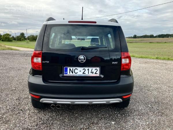 Black Skoda Yeti 2012 in Talsi, with an engine capacity of 2.00 L and mileage of 219 thousand km for 4999 €, photo 5 on AUTOMOTO.COM.LV