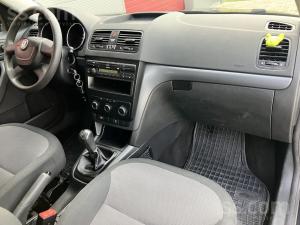 Melns Skoda Yeti 2012 Talsi, ar dzinēja tilpumu 2.00 L un nobraukumu 219 tūkst. km par 4999 €, foto 16 vietnē AUTOMOTO.COM.LV
