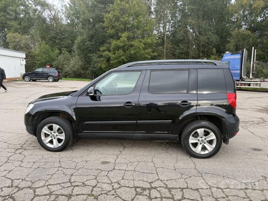 Black Skoda Yeti 2012 in Kraslava, with an engine capacity of 1.80 L and mileage of 144 thousand km for 5700 €, photo 8 on AUTOMOTO.COM.LV