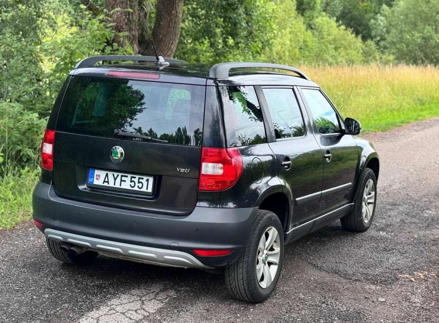 Melns Skoda Yeti 2013 Elektrėnai, ar dzinēja tilpumu 1.97 L un nobraukumu 350 tūkst. km par 2990 €, foto 5 vietnē AUTOMOTO.COM.LV