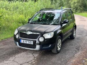 Melns Skoda Yeti 2013 Elektrėnai, ar dzinēja tilpumu 1.97 L un nobraukumu 350 tūkst. km par 2850 €, foto  vietnē AUTOMOTO.COM.LV