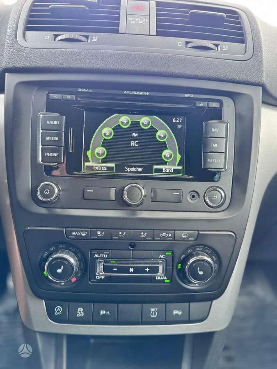 Melns Skoda Yeti 2013 Elektrėnai, ar dzinēja tilpumu 1.97 L un nobraukumu 350 tūkst. km par 2850 €, foto 15 vietnē AUTOMOTO.COM.LV
