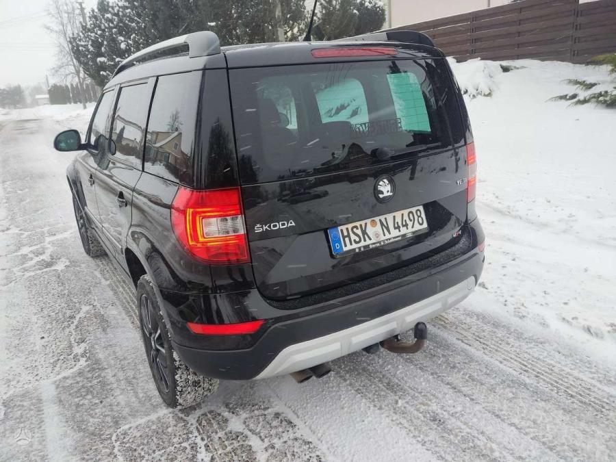Black Skoda Yeti 2014 in Utena, with an engine capacity of 1.97 L and mileage of 210 thousand km for 7600 €, photo 14 on AUTOMOTO.COM.LV