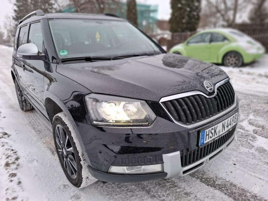 Black Skoda Yeti 2014 in Utena, with an engine capacity of 1.97 L and mileage of 210 thousand km for 7600 €, photo 1 on AUTOMOTO.COM.LV