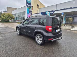 Black Skoda Yeti 2014 in Vilnius, with an engine capacity of 1.97 L and mileage of 303 thousand km for 6700 €, photo 3 on AUTOMOTO.COM.LV