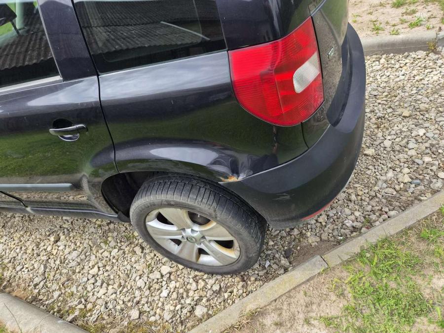 Melns Skoda Yeti 2010 Kaišiadorys, ar dzinēja tilpumu 1.90 L un nobraukumu 332 tūkst. km par 1700 €, foto 12 vietnē AUTOMOTO.COM.LV