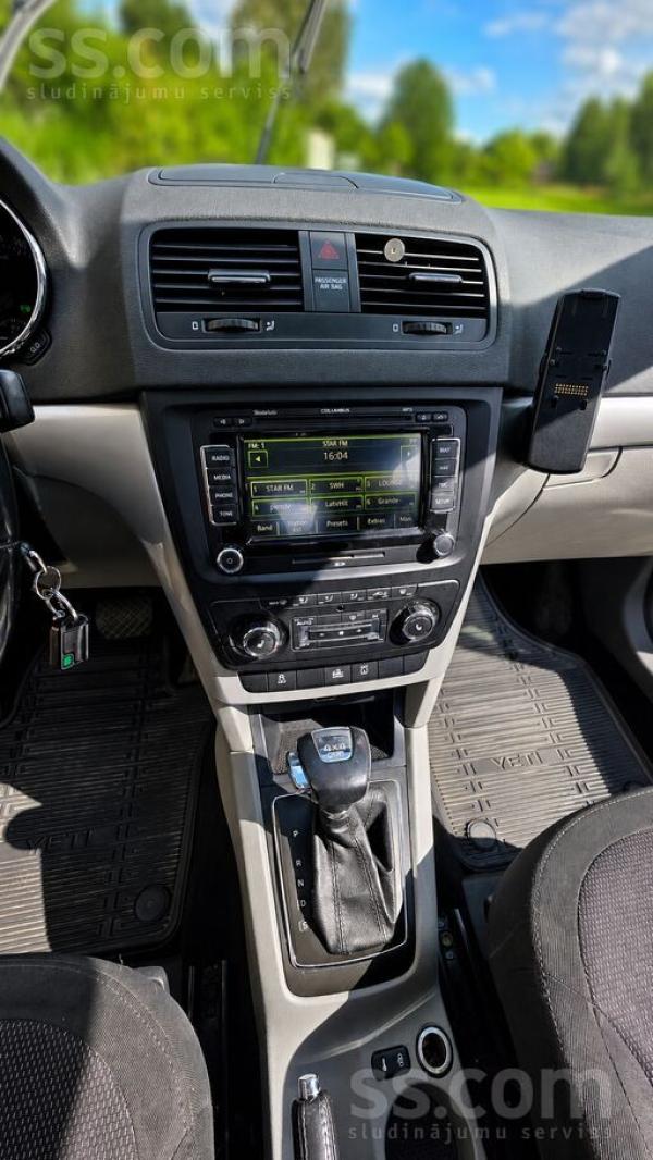 Melns Skoda Yeti 2011 Tukums, ar dzinēja tilpumu 2.00 L un nobraukumu 287 tūkst. km par 4250 €, foto 4 vietnē AUTOMOTO.COM.LV