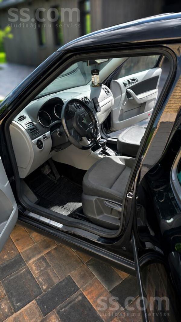 Melns Skoda Yeti 2011 Tukums, ar dzinēja tilpumu 2.00 L un nobraukumu 287 tūkst. km par 4250 €, foto 7 vietnē AUTOMOTO.COM.LV