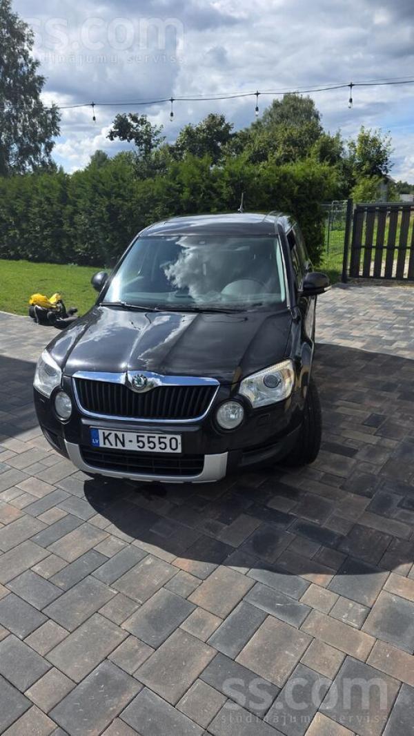 Melns Skoda Yeti 2011 Tukums, ar dzinēja tilpumu 2.00 L un nobraukumu 287 tūkst. km par 4250 €, foto 2 vietnē AUTOMOTO.COM.LV