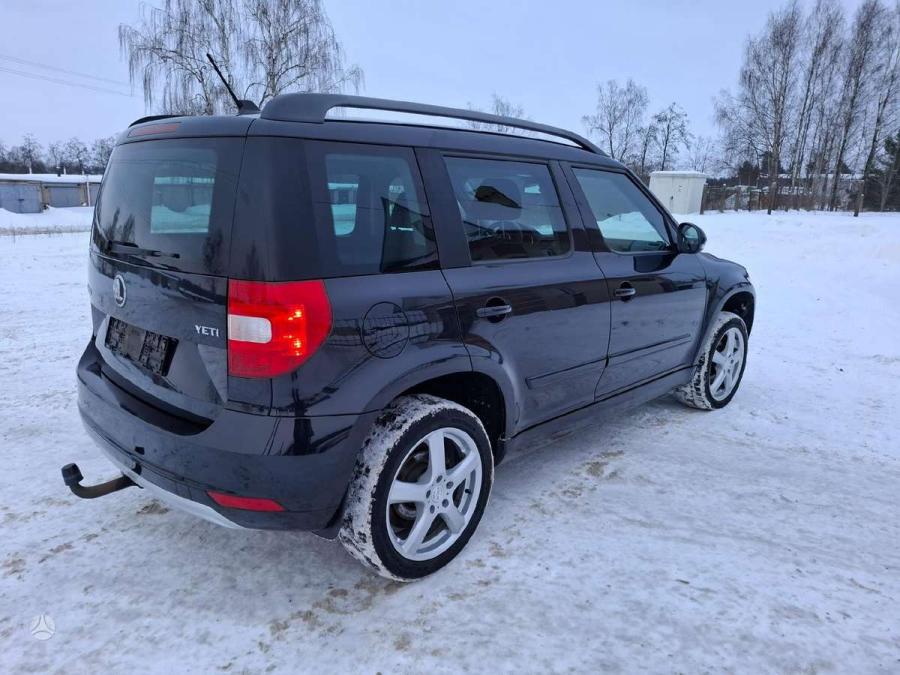 Melns Skoda Yeti 2013 Utena, ar dzinēja tilpumu 2.00 L un nobraukumu 221 tūkst. km par 6700 €, foto 5 vietnē AUTOMOTO.COM.LV