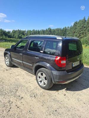 Melns Skoda Yeti 2010 Radviliškis, ar dzinēja tilpumu 1.20 L un nobraukumu 17 tūkst. km par 4350 €, foto 5 vietnē AUTOMOTO.COM.LV