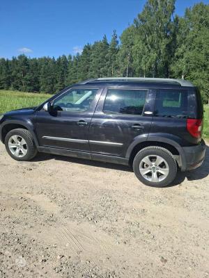 Melns Skoda Yeti 2010 Radviliškis, ar dzinēja tilpumu 1.20 L un nobraukumu 17 tūkst. km par 4350 €, foto 6 vietnē AUTOMOTO.COM.LV