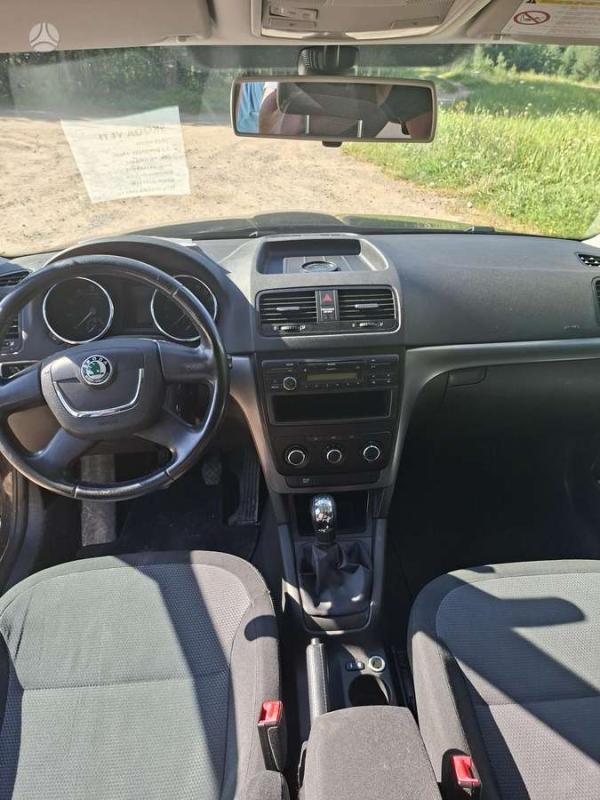 Melns Skoda Yeti 2010 Radviliškis, ar dzinēja tilpumu 1.20 L un nobraukumu 17 tūkst. km par 4350 €, foto 7 vietnē AUTOMOTO.COM.LV