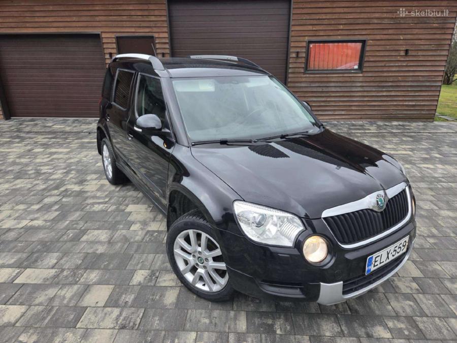 Black Skoda Yeti 2011 in Plunge, with an engine capacity of 2.00 L and mileage of 330 thousand km for 4950 €, photo 1 on AUTOMOTO.COM.LV