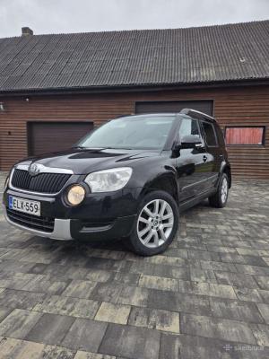 Black Skoda Yeti 2011 in Plunge, with an engine capacity of 2.00 L and mileage of 330 thousand km for 4950 €, photo 4 on AUTOMOTO.COM.LV