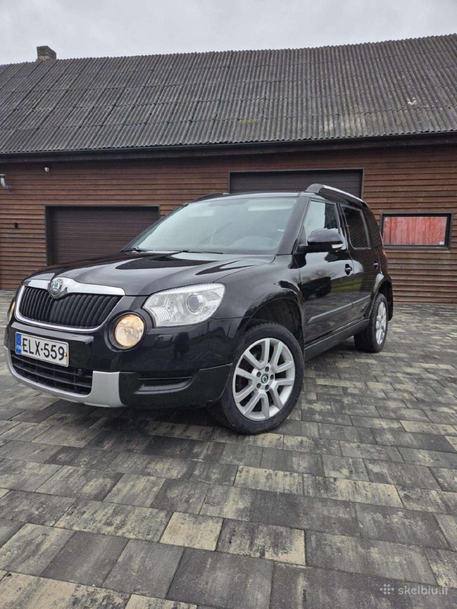 Black Skoda Yeti 2011 in Plunge, with an engine capacity of 2.00 L and mileage of 330 thousand km for 4950 €, photo 4 on AUTOMOTO.COM.LV