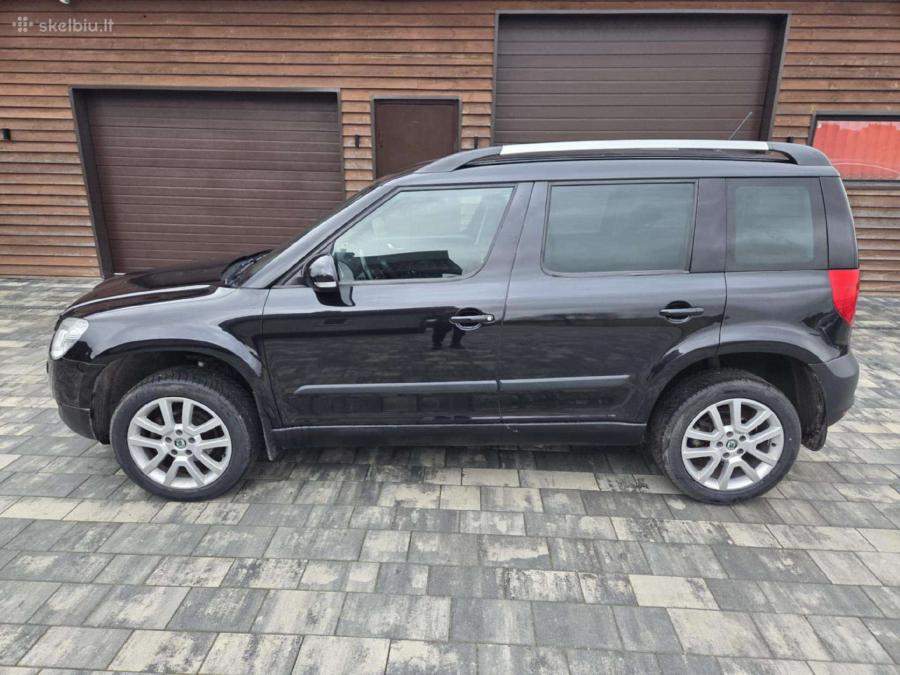 Black Skoda Yeti 2011 in Plunge, with an engine capacity of 2.00 L and mileage of 330 thousand km for 4950 €, photo 6 on AUTOMOTO.COM.LV