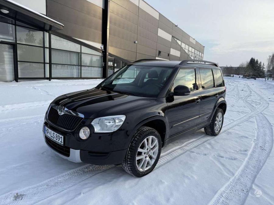 Black Skoda Yeti 2013 in Panevezys, with an engine capacity of 1.80 L and mileage of 195 thousand km for 5800 €, photo 1 on AUTOMOTO.COM.LV