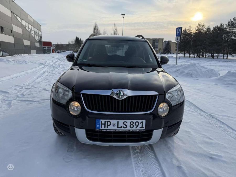 Black Skoda Yeti 2013 in Panevezys, with an engine capacity of 1.80 L and mileage of 195 thousand km for 5800 €, photo 2 on AUTOMOTO.COM.LV