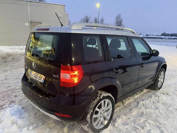 Melns Skoda Yeti 2014 Tauragė, ar dzinēja tilpumu 2.00 L un nobraukumu 216 tūkst. km par 6700 €, foto 6 vietnē AUTOMOTO.COM.LV