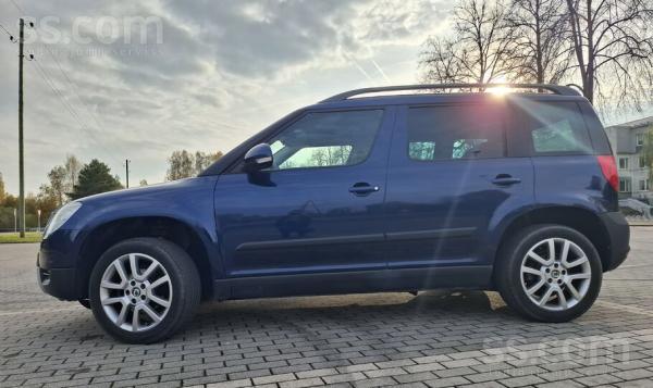 Blue Skoda Yeti 2010 in Jelgava, with an engine capacity of 2.00 L and mileage of 266 thousand km for 3500 €, photo 3 on AUTOMOTO.COM.LV