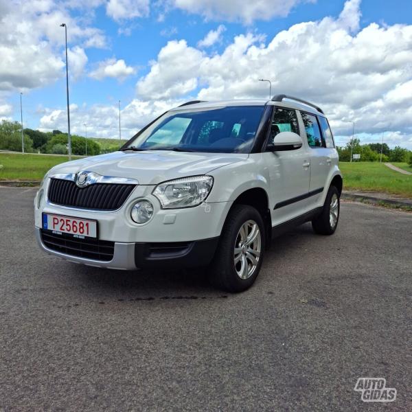 Blue Skoda Yeti 2010 in Kaunas, with an engine capacity of 1.20 L and mileage of 25 thousand km for 4050 €, photo 2 on AUTOMOTO.COM.LV