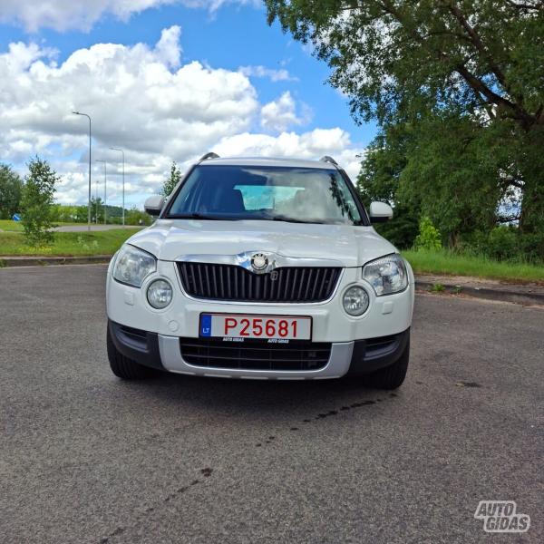 Blue Skoda Yeti 2010 in Kaunas, with an engine capacity of 1.20 L and mileage of 25 thousand km for 4050 €, photo 3 on AUTOMOTO.COM.LV