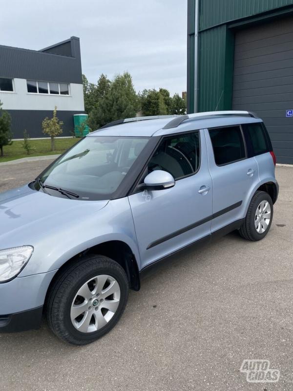 Zils Skoda Yeti 2010 Šakiai, ar dzinēja tilpumu 1.20 L un nobraukumu 226 tūkst. km par 3200 €, foto 3 vietnē AUTOMOTO.COM.LV