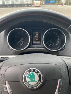 Blue Skoda Yeti 2010 in Sakiai, with an engine capacity of 1.20 L and mileage of 226 thousand km for 3200 €, photo 9 on AUTOMOTO.COM.LV