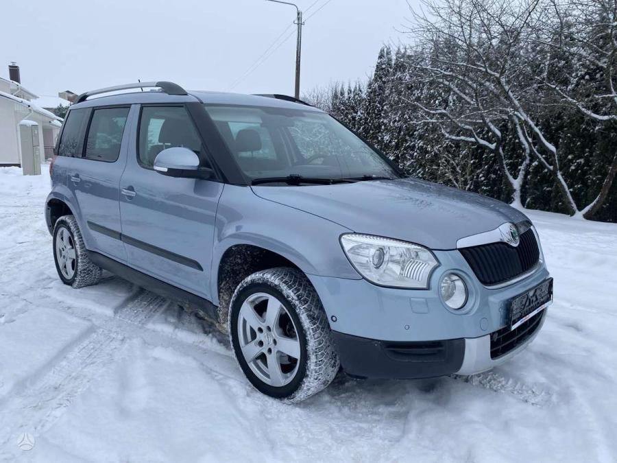 Blue Skoda Yeti 2011 in Birzai, with an engine capacity of 1.97 L and mileage of 312 thousand km for 4650 €, photo 1 on AUTOMOTO.COM.LV