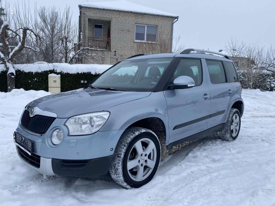 Blue Skoda Yeti 2011 in Birzai, with an engine capacity of 1.97 L and mileage of 312 thousand km for 4650 €, photo 2 on AUTOMOTO.COM.LV