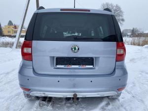 Blue Skoda Yeti 2011 in Birzai, with an engine capacity of 1.97 L and mileage of 312 thousand km for 4650 €, photo 5 on AUTOMOTO.COM.LV