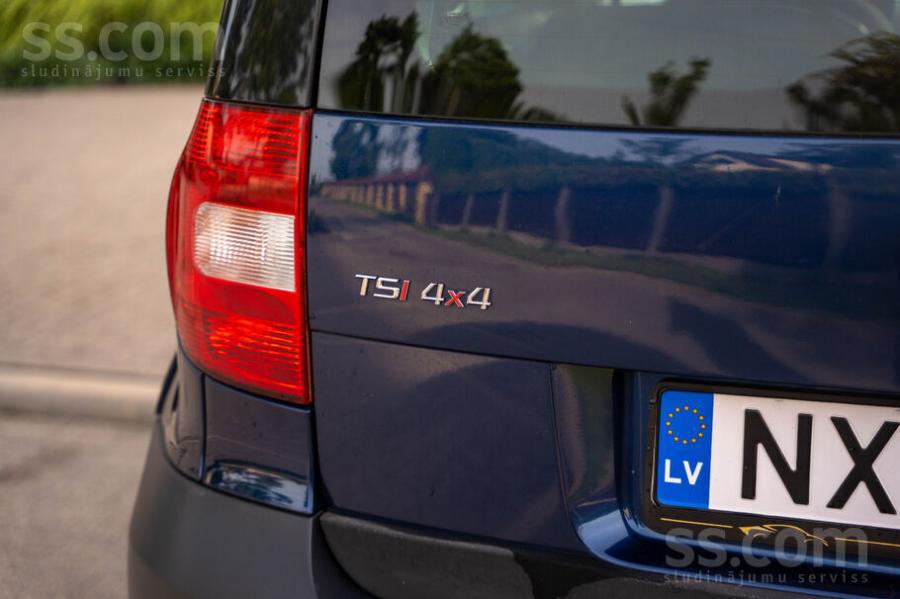 Blue Skoda Yeti 2011 in Riga, with an engine capacity of 1.80 L and mileage of 216 thousand km for 6350 €, photo 8 on AUTOMOTO.COM.LV