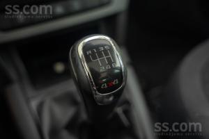 Blue Skoda Yeti 2011 in Riga, with an engine capacity of 1.80 L and mileage of 216 thousand km for 6350 €, photo 17 on AUTOMOTO.COM.LV