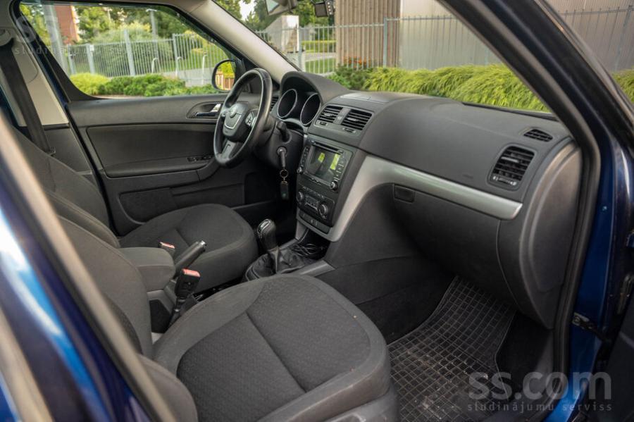 Blue Skoda Yeti 2011 in Riga, with an engine capacity of 1.80 L and mileage of 216 thousand km for 6350 €, photo 21 on AUTOMOTO.COM.LV
