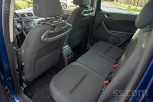 Blue Skoda Yeti 2011 in Riga, with an engine capacity of 1.80 L and mileage of 216 thousand km for 6350 €, photo 22 on AUTOMOTO.COM.LV