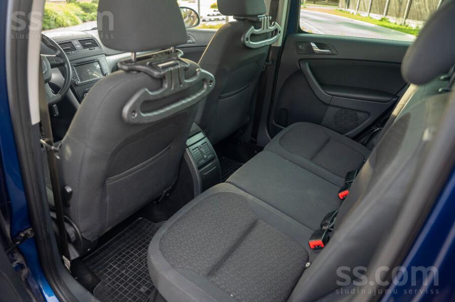 Blue Skoda Yeti 2011 in Riga, with an engine capacity of 1.80 L and mileage of 216 thousand km for 6350 €, photo 22 on AUTOMOTO.COM.LV