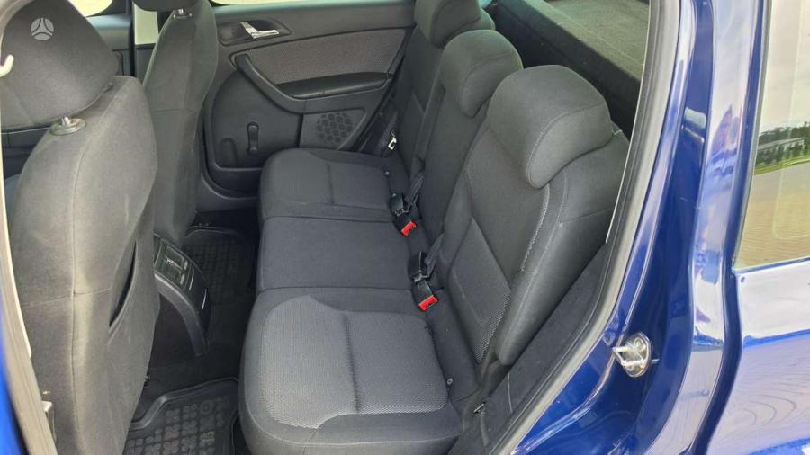 Zils Skoda Yeti 2011 Viļņa, ar dzinēja tilpumu 1.20 L un nobraukumu 202 tūkst. km par 3800 €, foto 15 vietnē AUTOMOTO.COM.LV