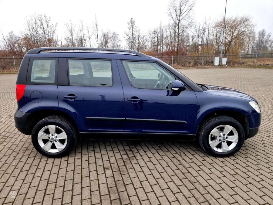 Zils Skoda Yeti 2012 Marijampole, ar dzinēja tilpumu 1.20 L un nobraukumu 172 tūkst. km par 4150 €, foto 5 vietnē AUTOMOTO.COM.LV
