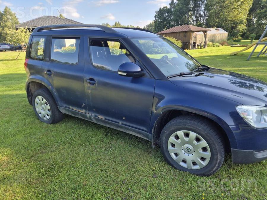 Zils Skoda Yeti 2012 Rīga, ar dzinēja tilpumu 2.00 L un nobraukumu 322 tūkst. km par 2800 €, foto 1 vietnē AUTOMOTO.COM.LV