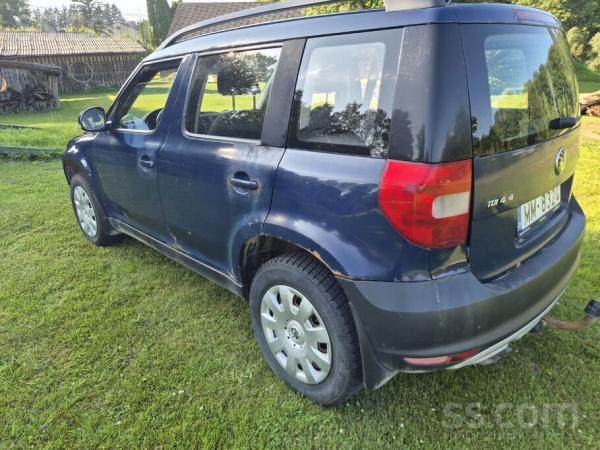 Zils Skoda Yeti 2012 Rīga, ar dzinēja tilpumu 2.00 L un nobraukumu 322 tūkst. km par 2800 €, foto 2 vietnē AUTOMOTO.COM.LV