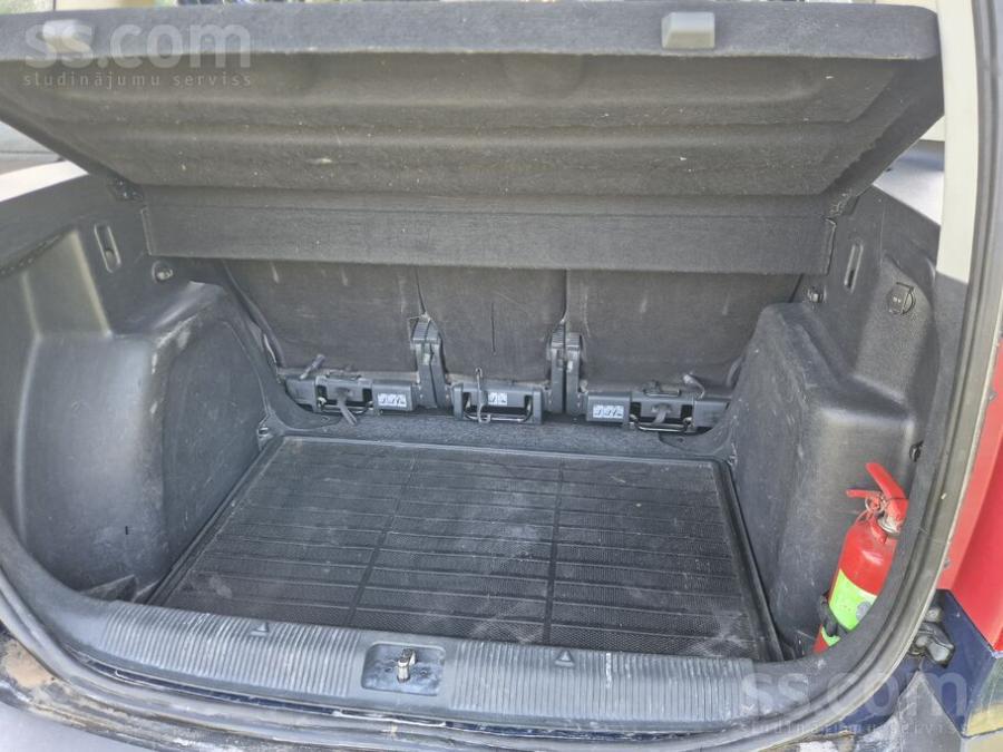 Zils Skoda Yeti 2012 Rīga, ar dzinēja tilpumu 2.00 L un nobraukumu 322 tūkst. km par 2800 €, foto 6 vietnē AUTOMOTO.COM.LV