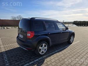 Blue Skoda Yeti 2013 in Riga, with an engine capacity of 2.00 L and mileage of 300 thousand km for 5000 €, photo 3 on AUTOMOTO.COM.LV